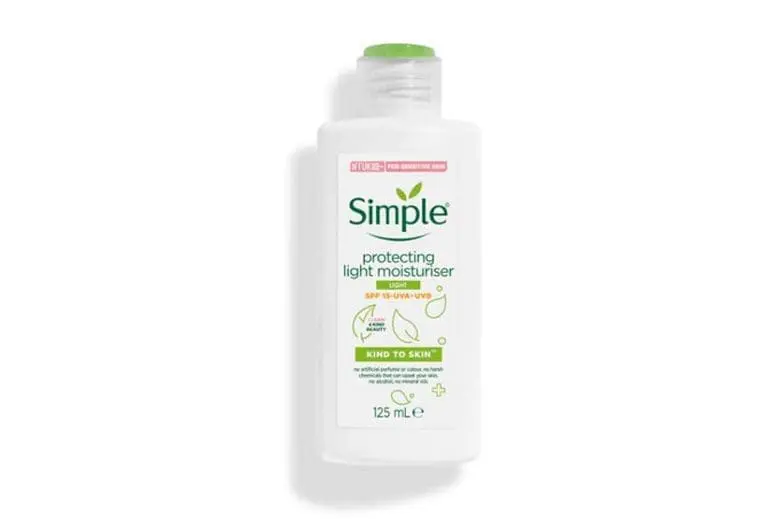 Simple Protecting Light Moisturiser Spf 15 125Ml Kenya